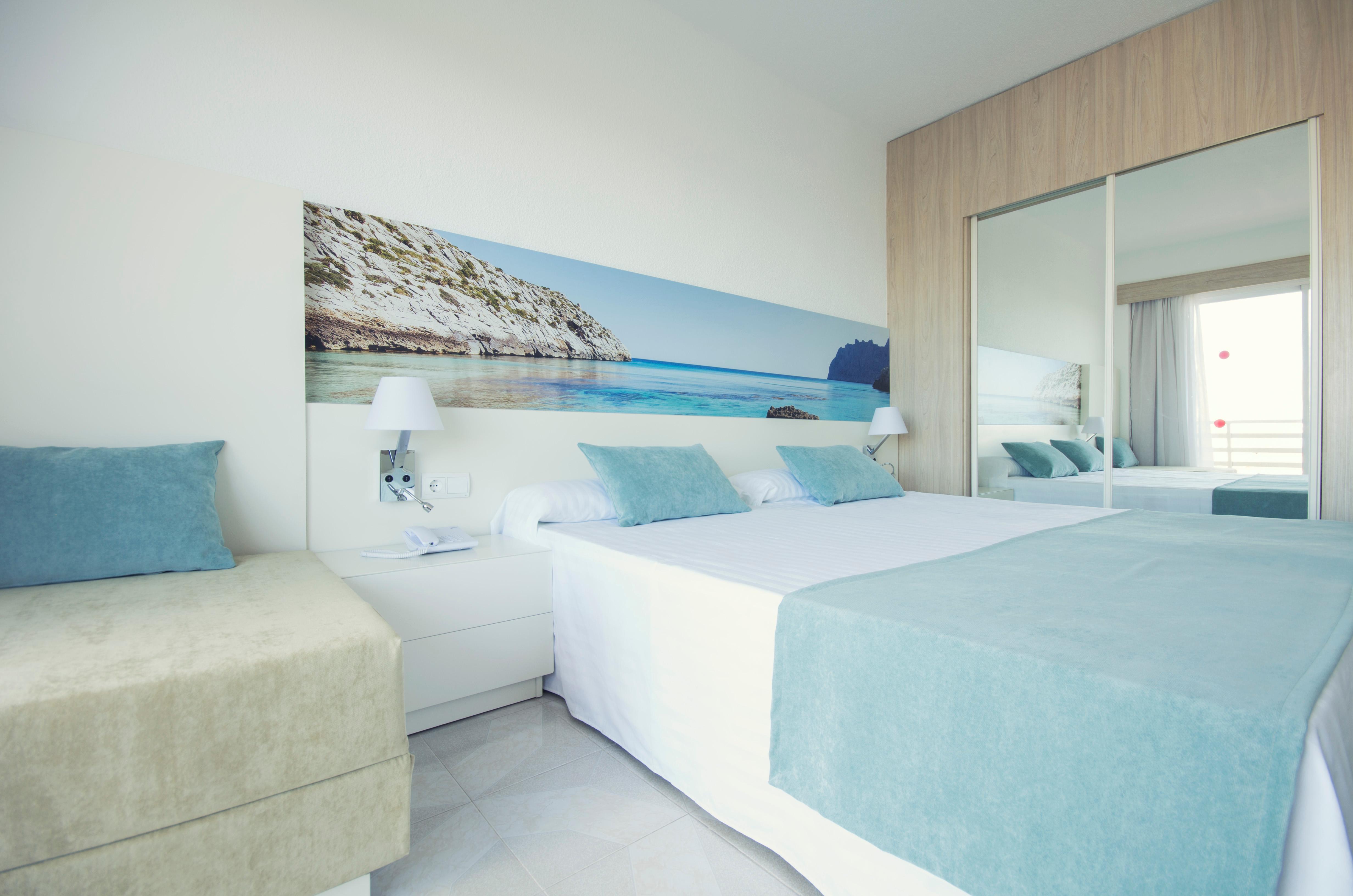 Hotel Azuline Hotel Bahamas Y Bahamas II El Arenal (Mallorca), Spain ...