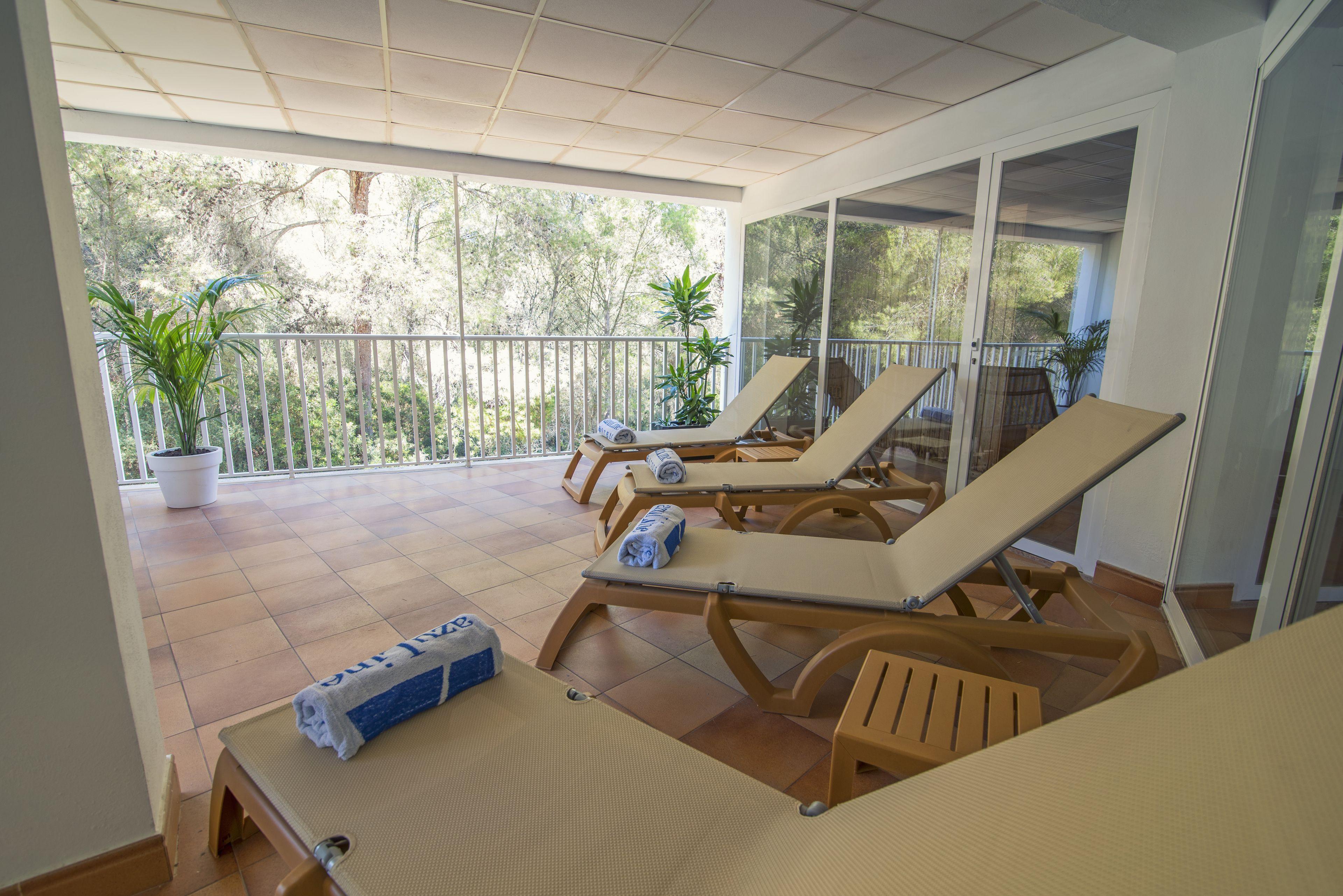 Hotel Azuline Hotel Bahamas Y Bahamas II El Arenal (Mallorca), Spain ...